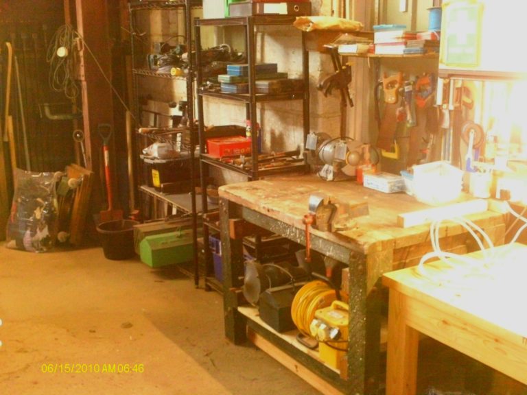 Work on two vehicles – new SR track gauges – and a tidy workshop ...